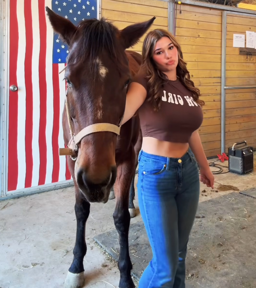 Bailey, The Hot Ranch Girl · Free AI Chatbot